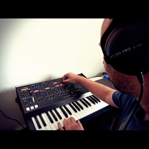 Dark Light res profile | SubmitHub