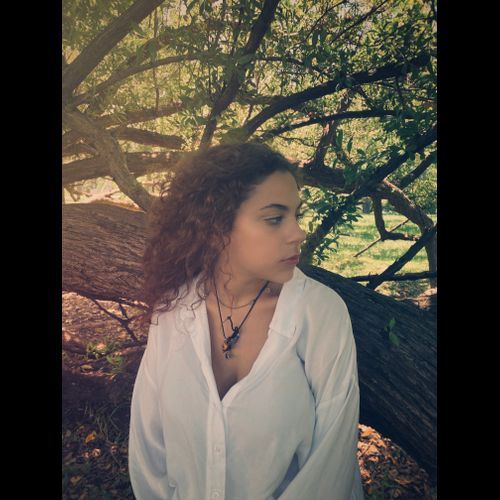 Julia Bhatt res profile | SubmitHub