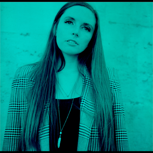 BLÜ EYES res profile | SubmitHub