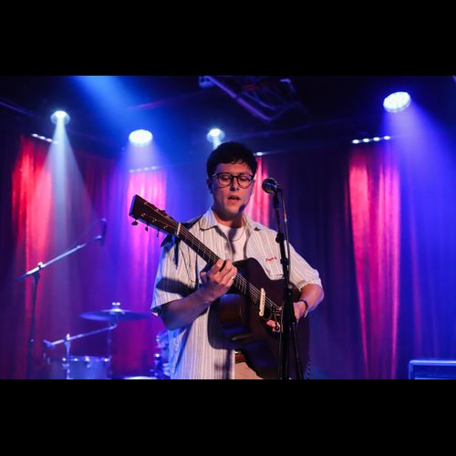 Ross Newhouse res profile | SubmitHub